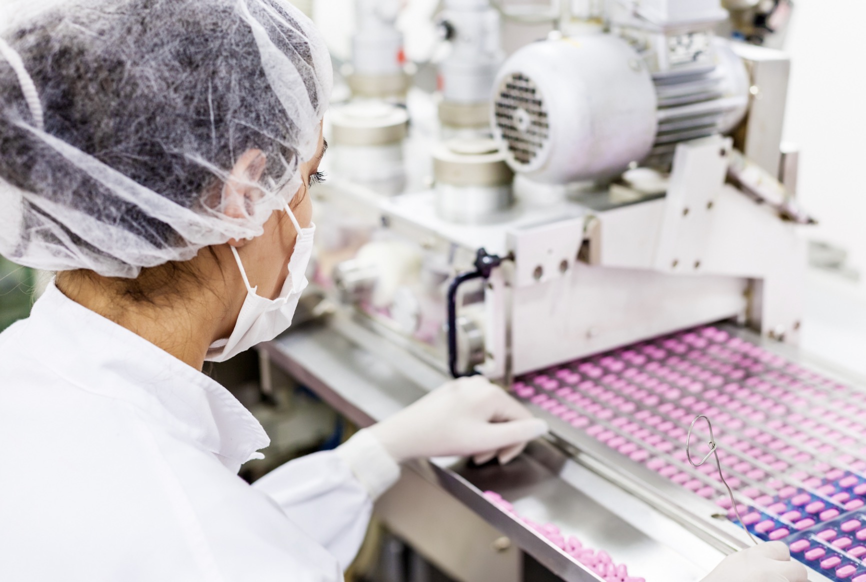 How Are Medicine And Drugs Made?