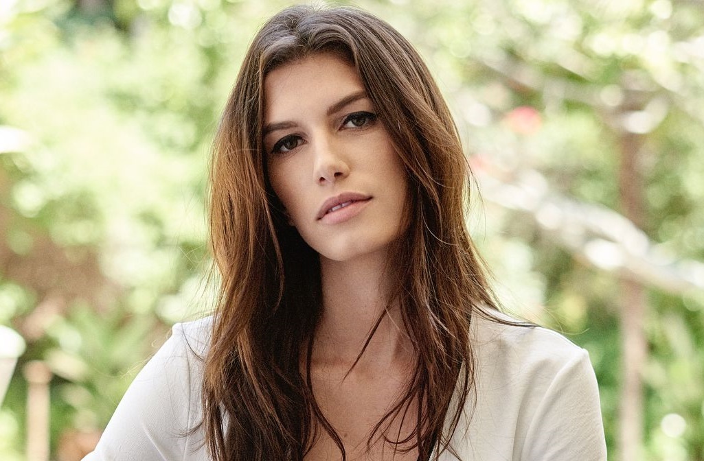 Rose Gilroy: Rene Russo's Daughter Is Rising To Her Own Fame